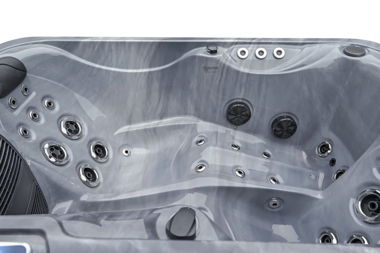 ROCA Spa | Distributeur et concepteur de spas